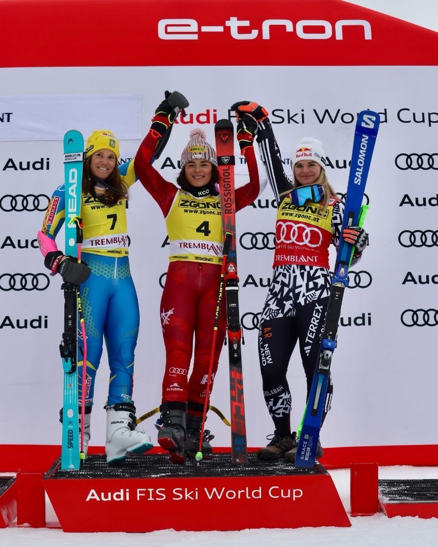 World Cup Giant Slalom: "Gaku" Racing